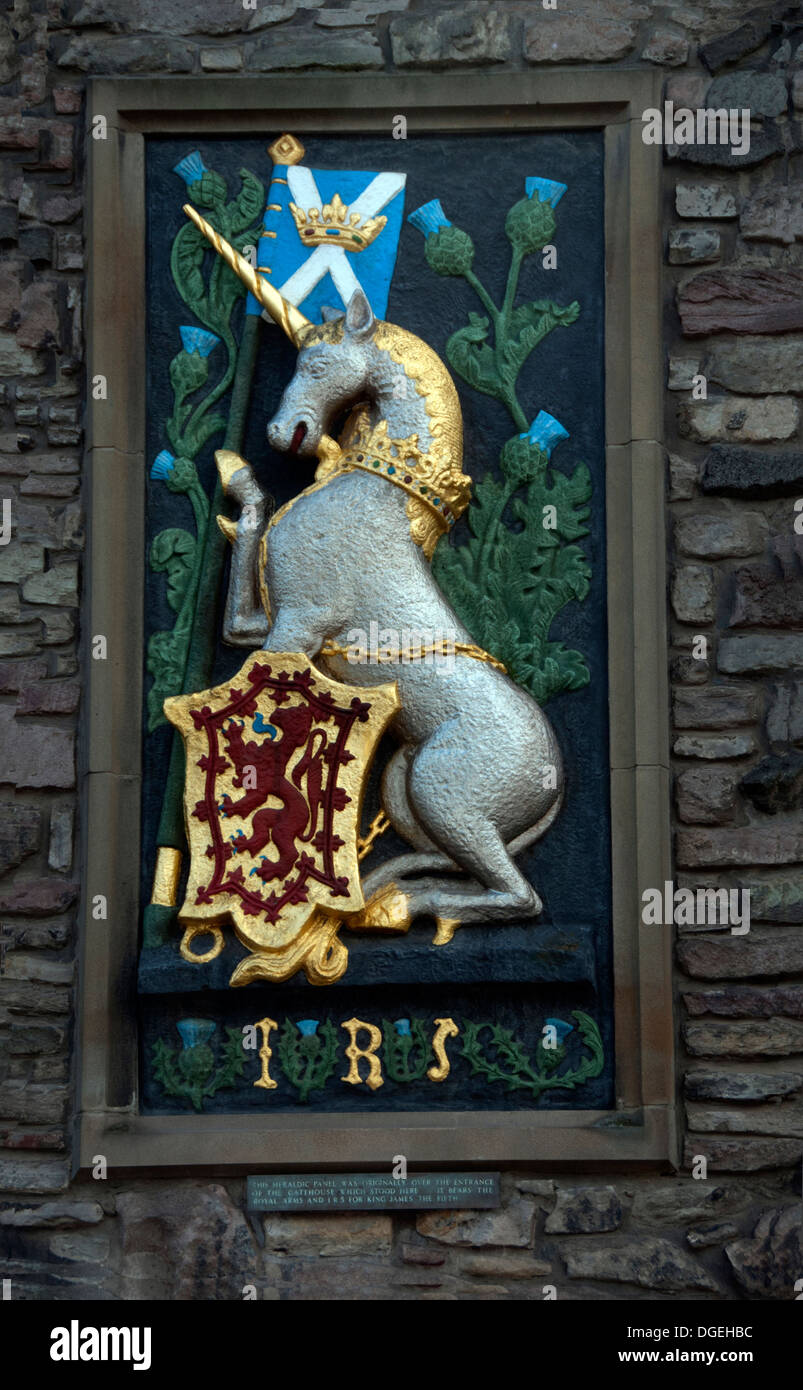 Scotland edinburgh abbey palace holyroodhouse hi-res stock photography ...