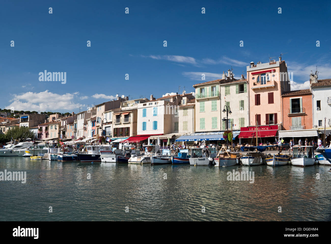 Cassis france village hi-res stock photography and images - Alamy