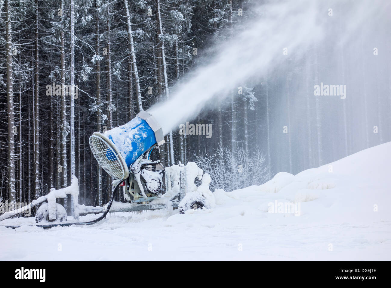 Snow cannon at a ski slope Stock Photo - Alamy