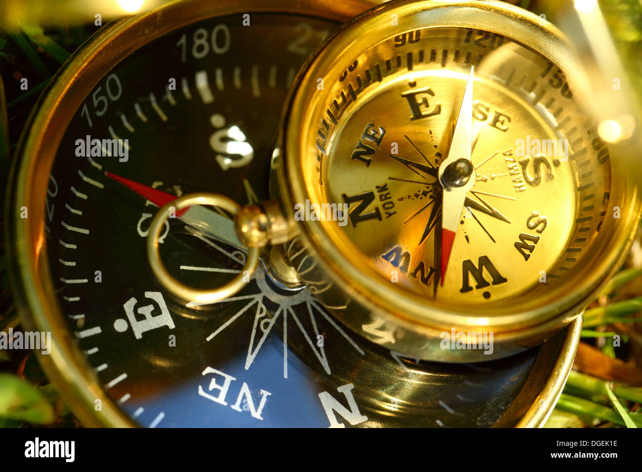 Vintage compasses hi-res stock photography and images - Alamy