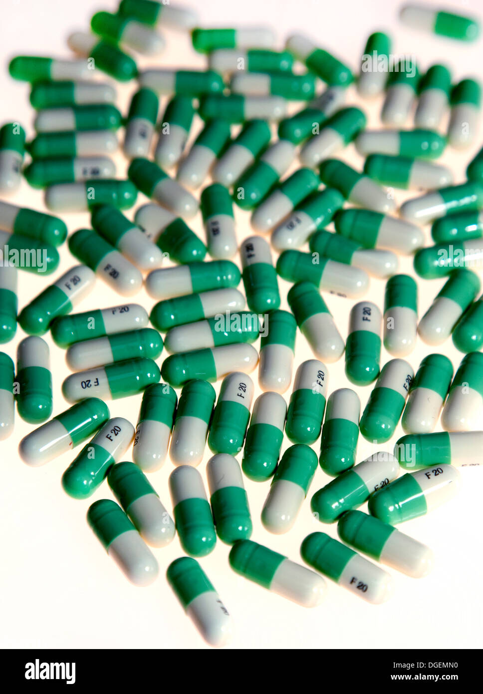 Prozac capsules hi-res stock photography and images - Alamy