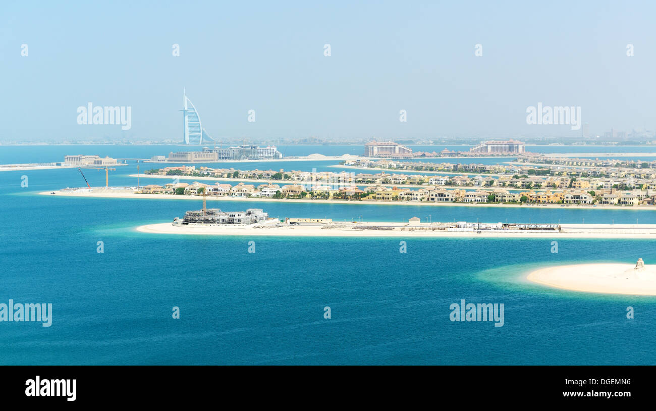View on Jumeirah Palm man-made island, Dubai, UAE Stock Photo - Alamy