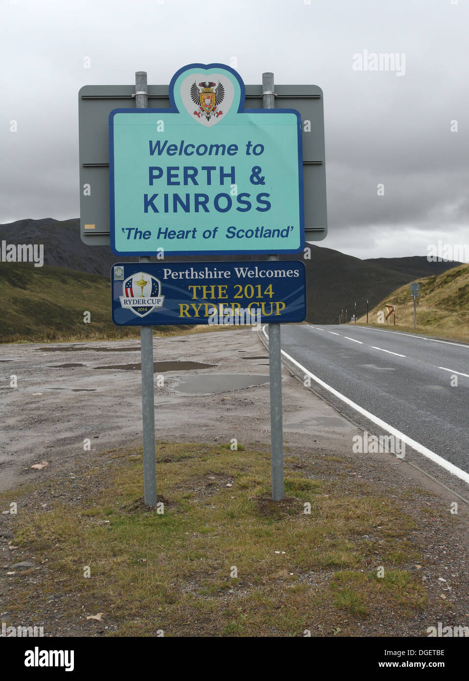 Perth Road Signs at Alica Cross blog