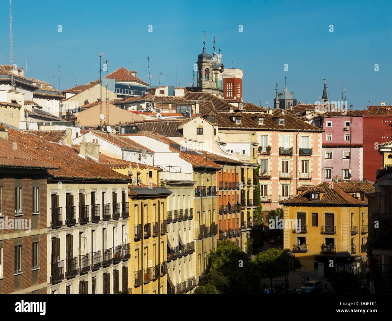 Neighborhood street rooftops hi-res stock photography and images - Alamy
