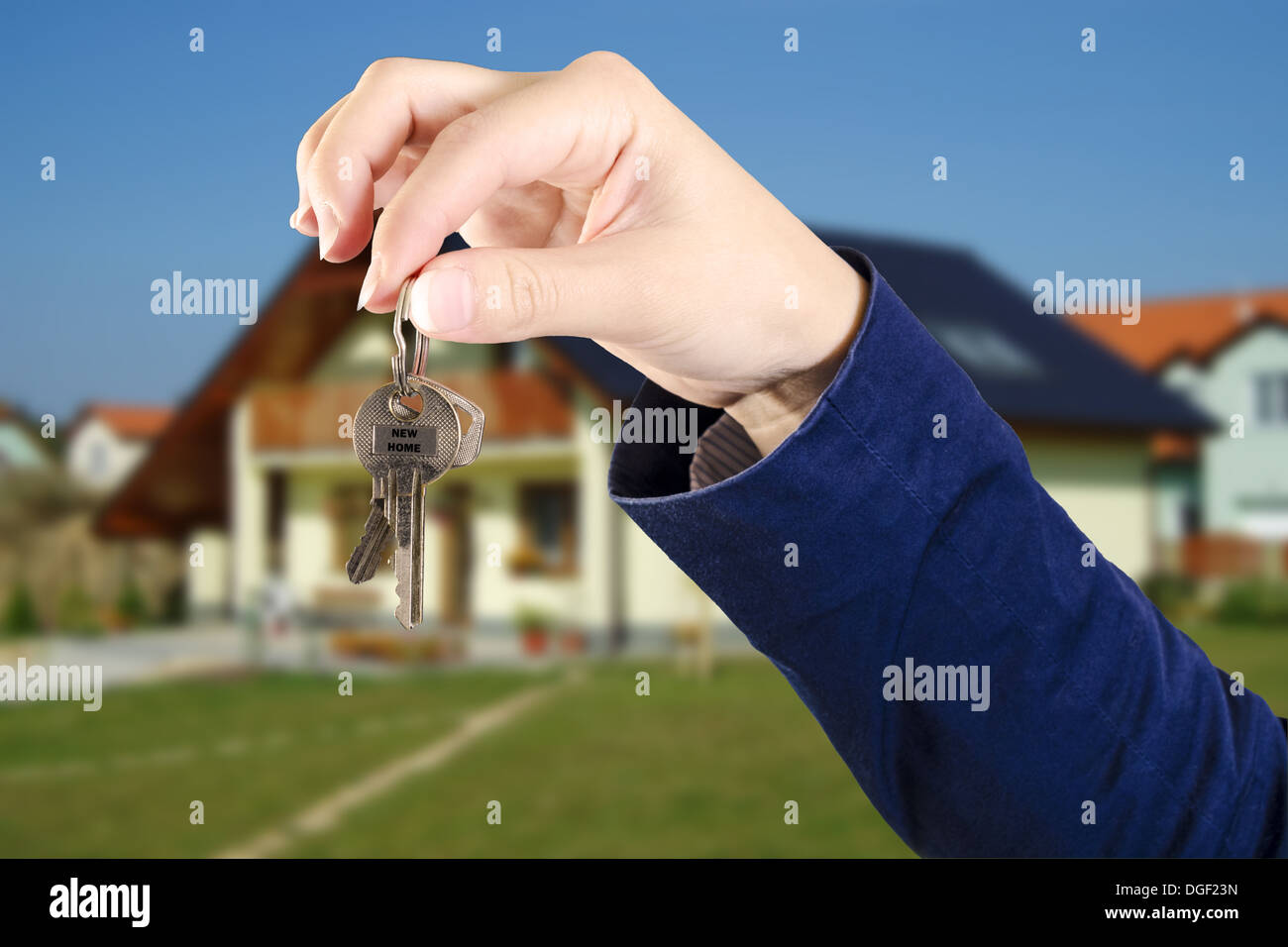 Hand with keys from a new home Stock Photo - Alamy