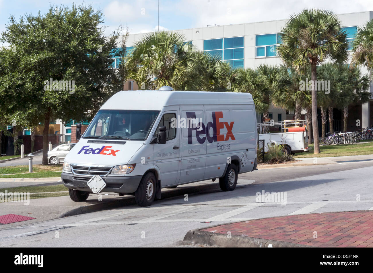 Fedex delivery van on the UF University of Florida campus in ...