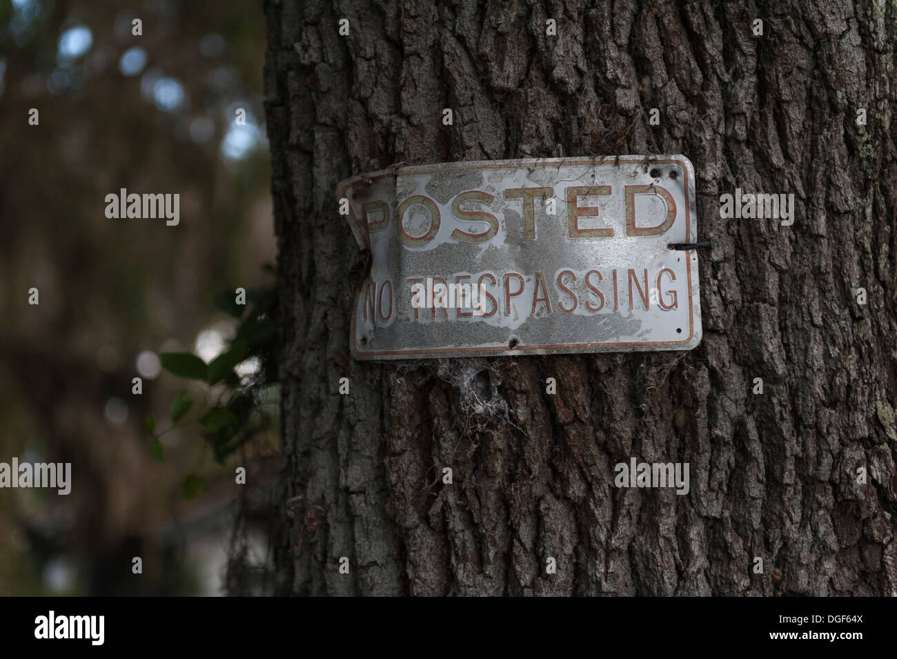 Worn no sign hi-res stock photography and images - Alamy