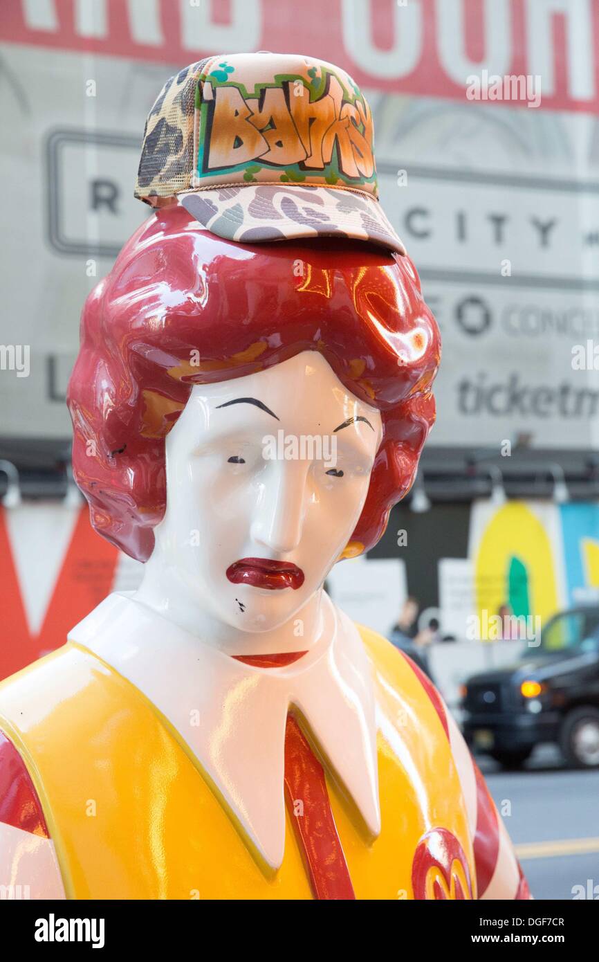 Ronald mcdonalds graffiti hi-res stock photography and images - Alamy