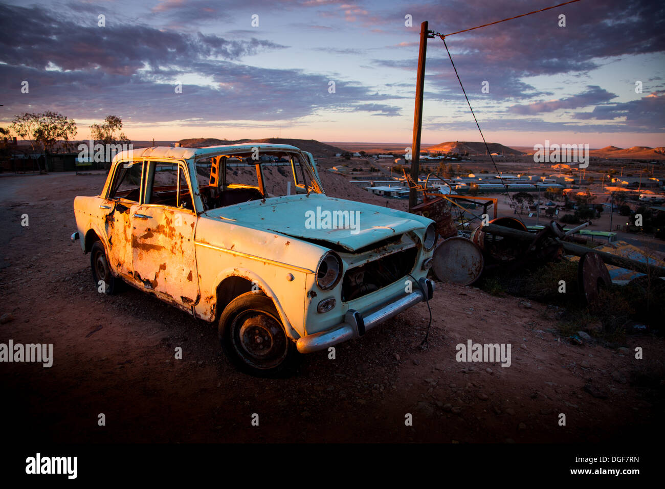 Car australia outback hi-res stock photography and images - Alamy