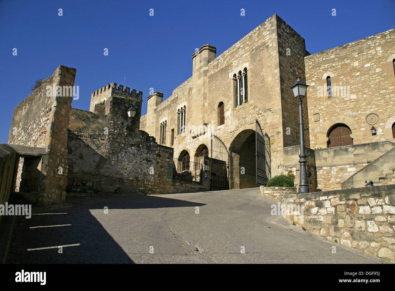La suda castle tortosa tarragona province hi-res stock photography and ...