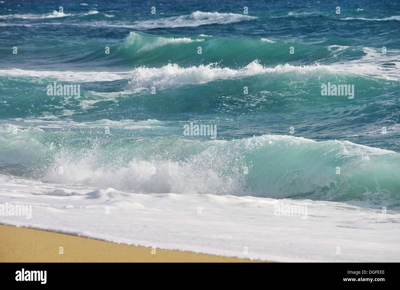 Strand mit Wellen - beach with waves 12 Stock Photo - Alamy