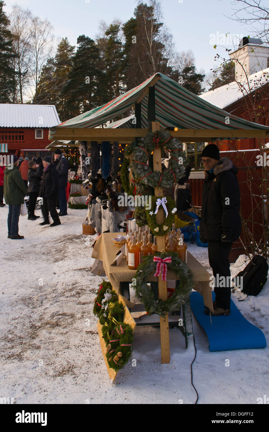 Traditional Christmas market in Sweden Stock Photo - Alamy