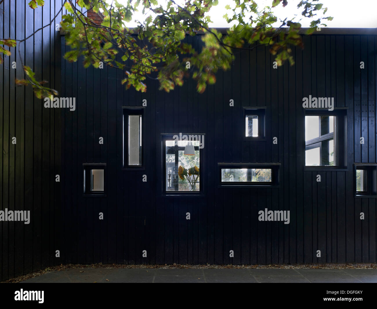 Hollin House, Tunbridge Wells, United Kingdom. Architect: Jerry Tate ...