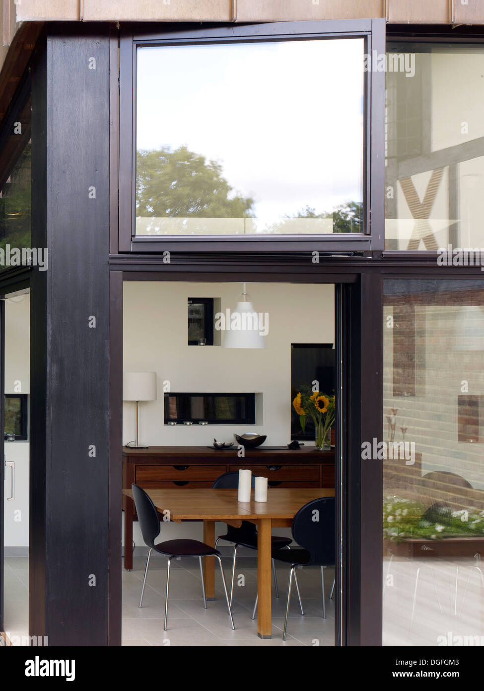 Hollin House, Tunbridge Wells, United Kingdom. Architect: Jerry Tate ...
