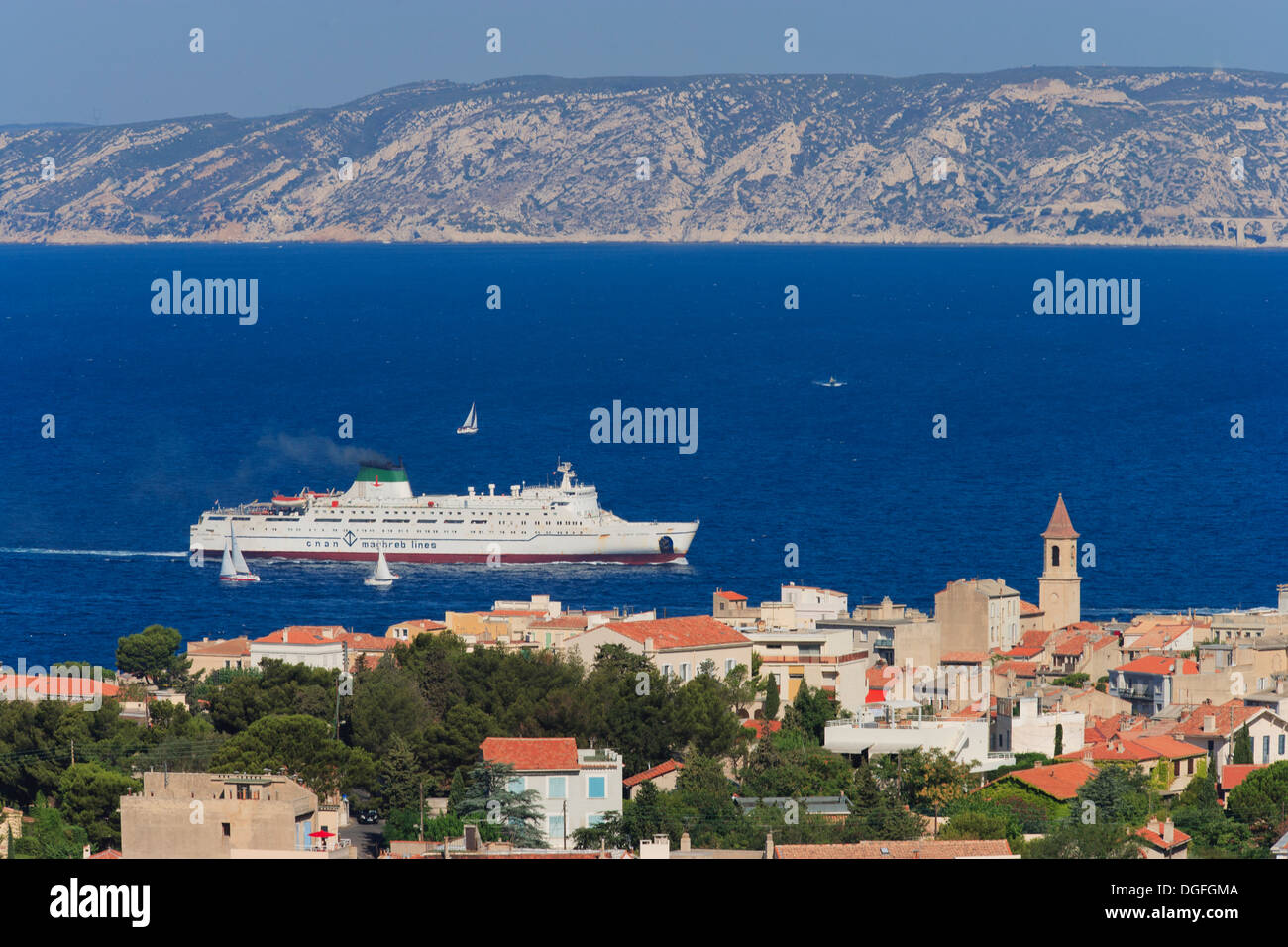 Marseille coastline hi-res stock photography and images - Alamy