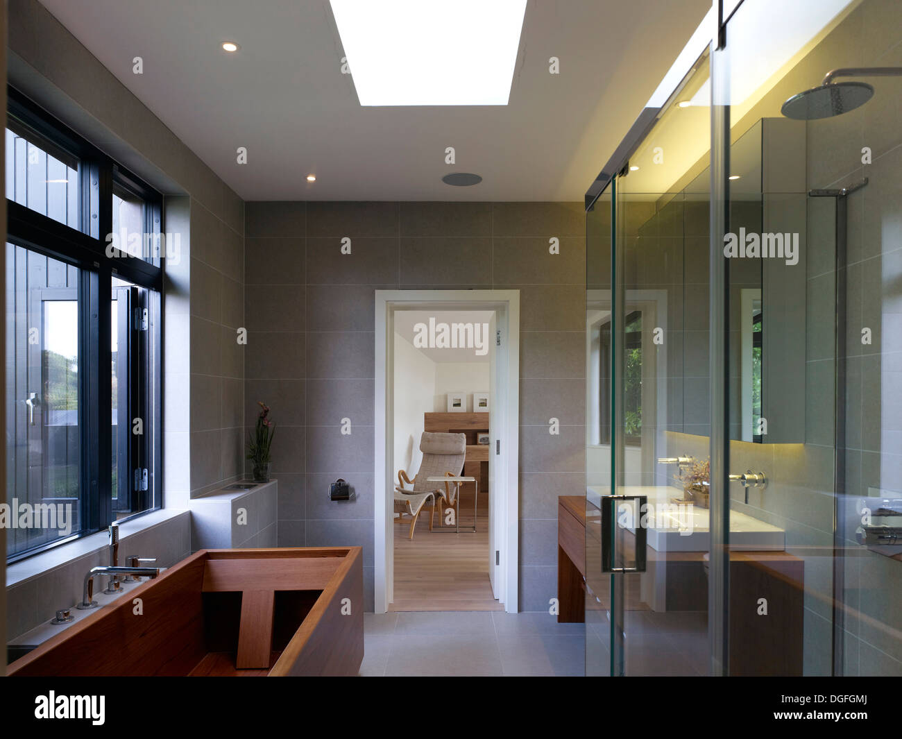 Hollin House, Tunbridge Wells, United Kingdom. Architect: Jerry Tate ...