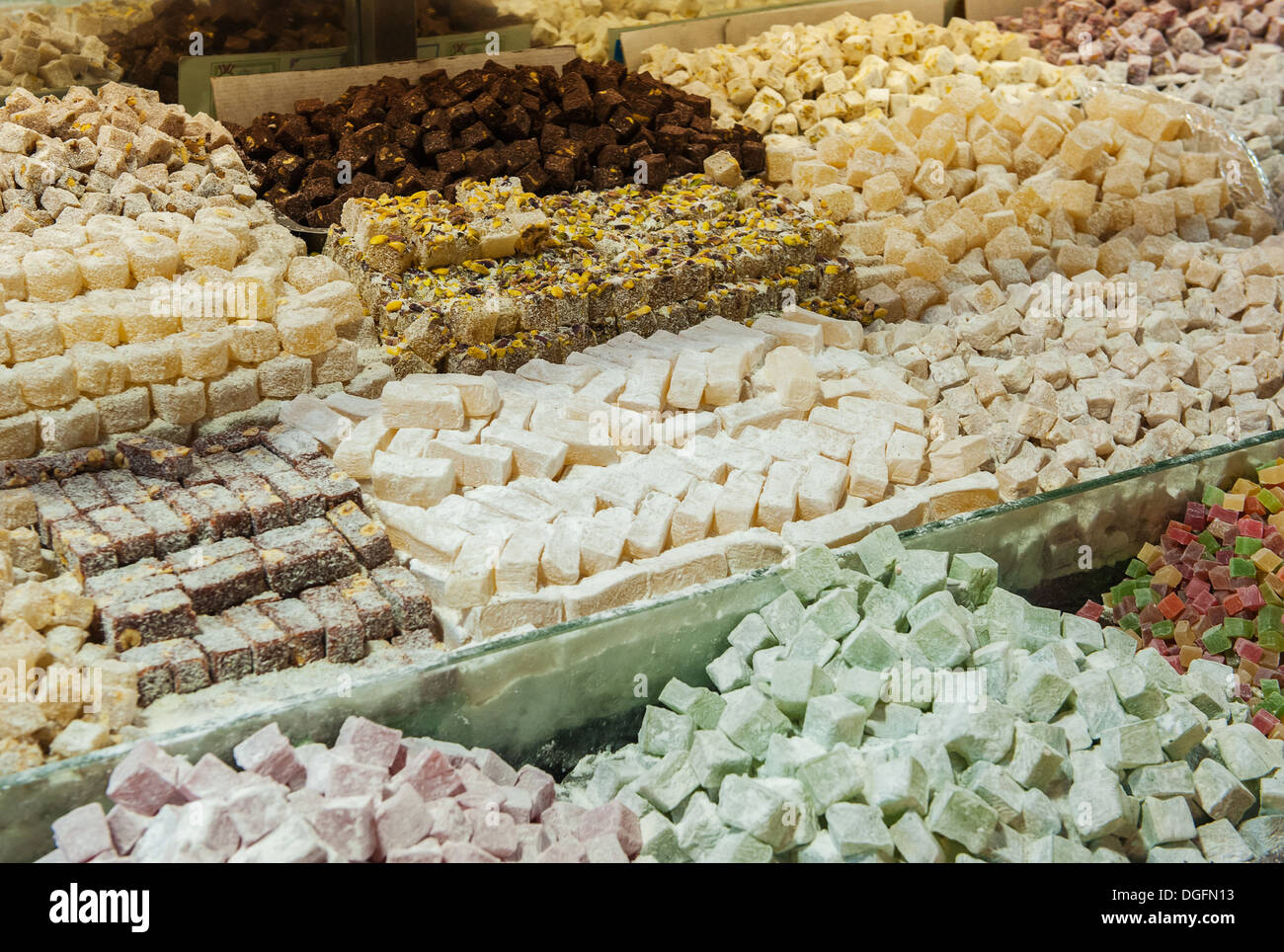 Turkish sweets hi-res stock photography and images - Alamy