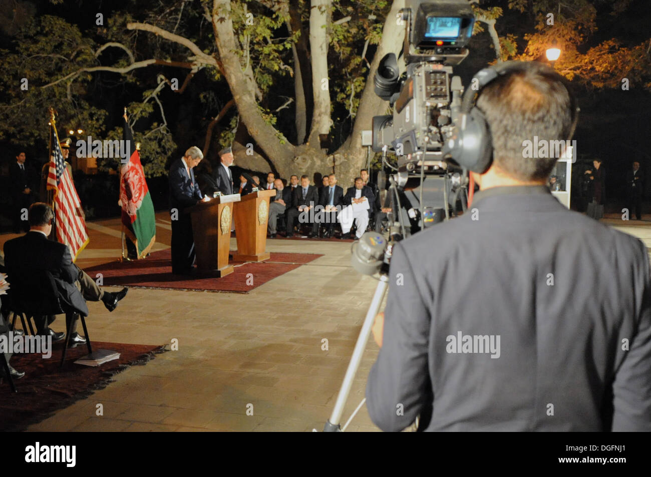 Secretary Kerry, Afghan President Karzai Discuss Bilateral Security ...