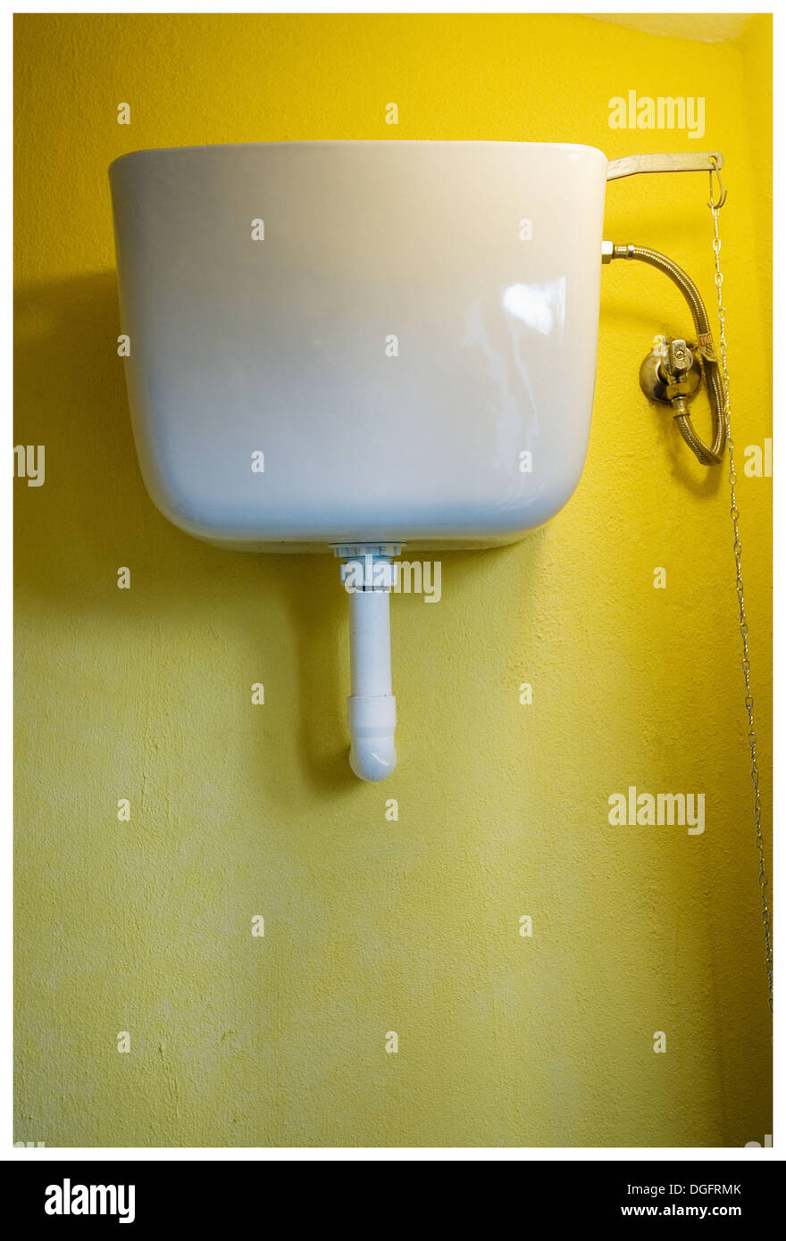 Old fashioned cistern hi-res stock photography and images - Alamy