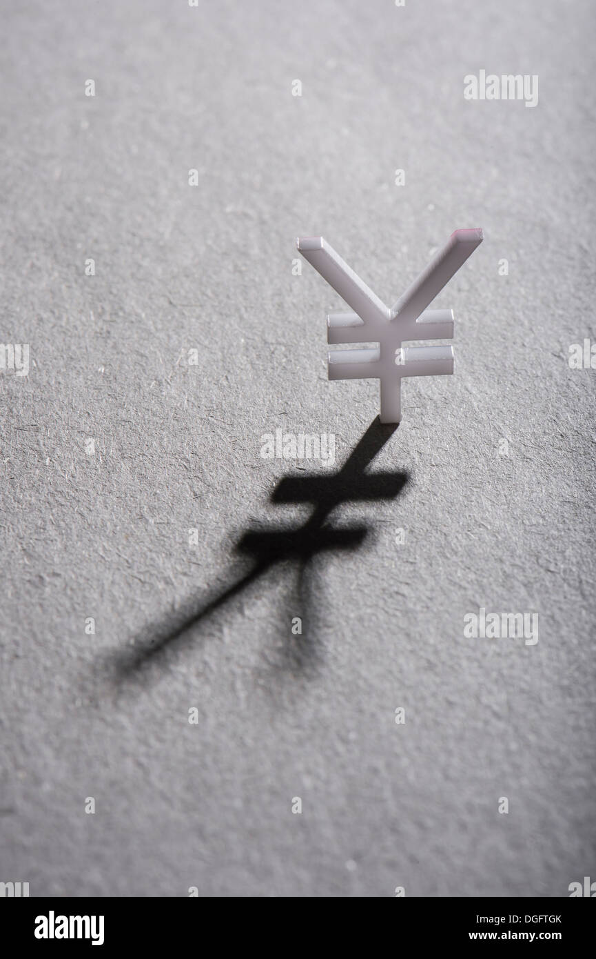 an image of a Yuan sign standing Stock Photo - Alamy