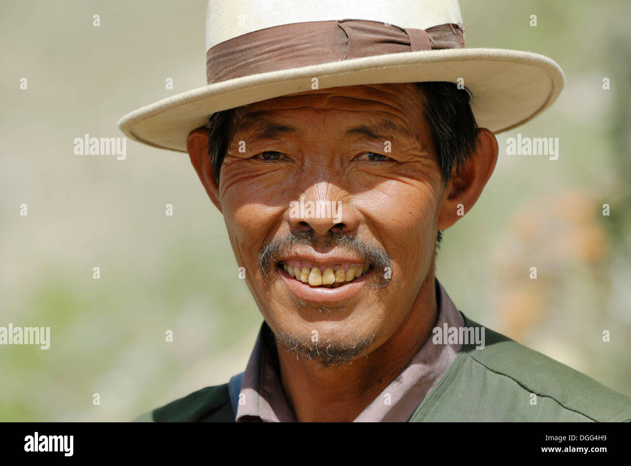 Tibetan man, portrait, Yumbulagang Fortress, Yarlung Valley, Tsetang ...