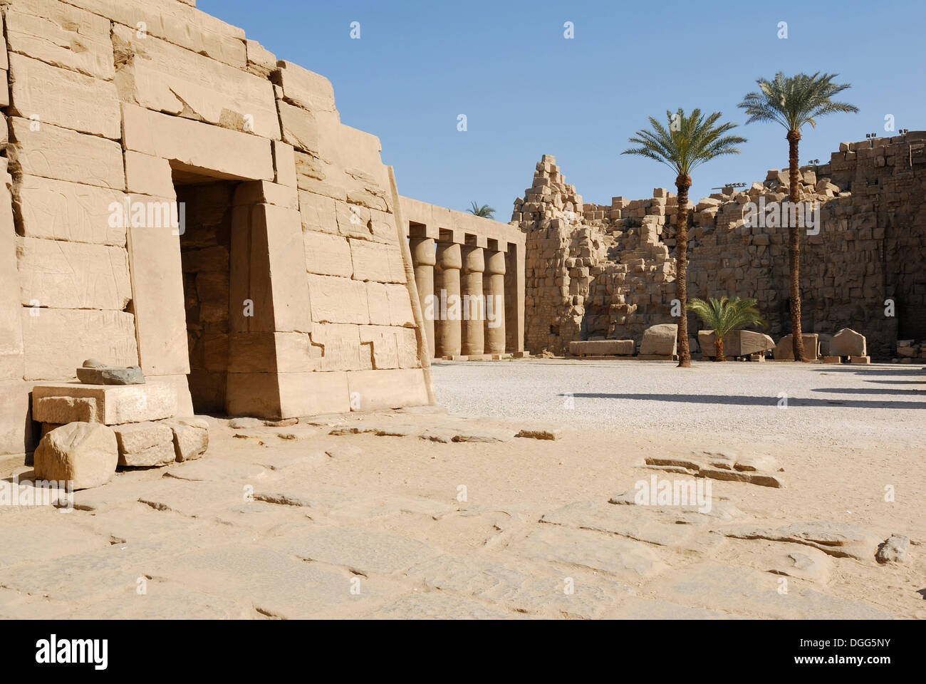 Temple Of Amun Re, Karnak High Resolution Stock Photography and Images ...