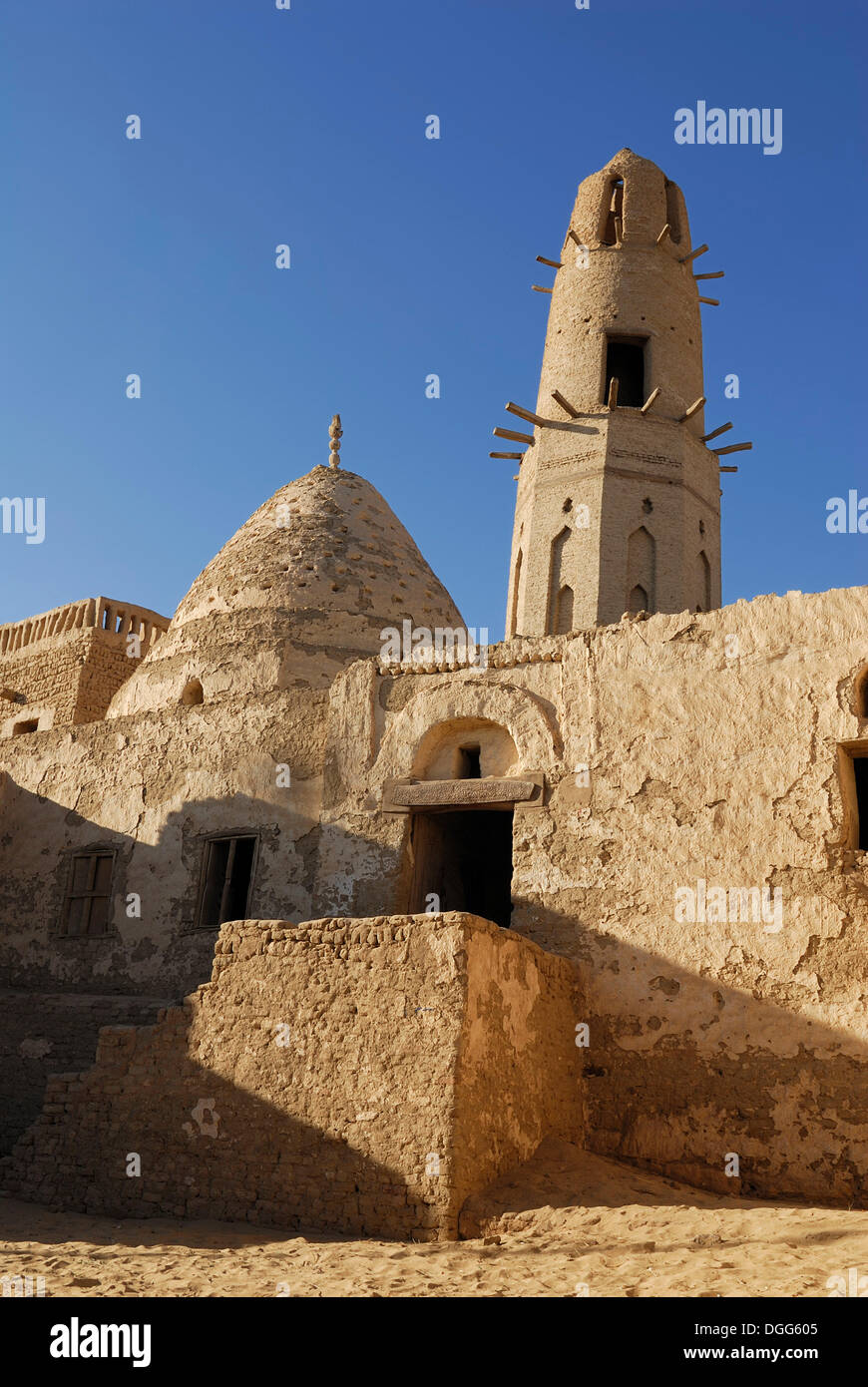 Minaret of the Nasr el Din Mosque, El Qasr, Dakhla Oasis, Western ...