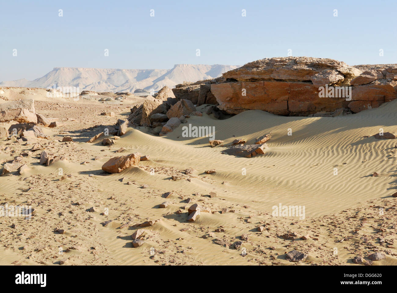 Desert landscape, Dakhla Oasis, Libyan Desert, also known as Western ...