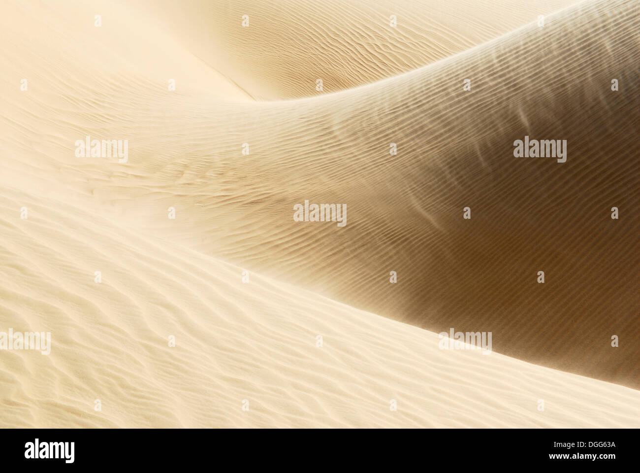 Sand storm, structures in sand, sand dunes between Dakhla Oasis and ...