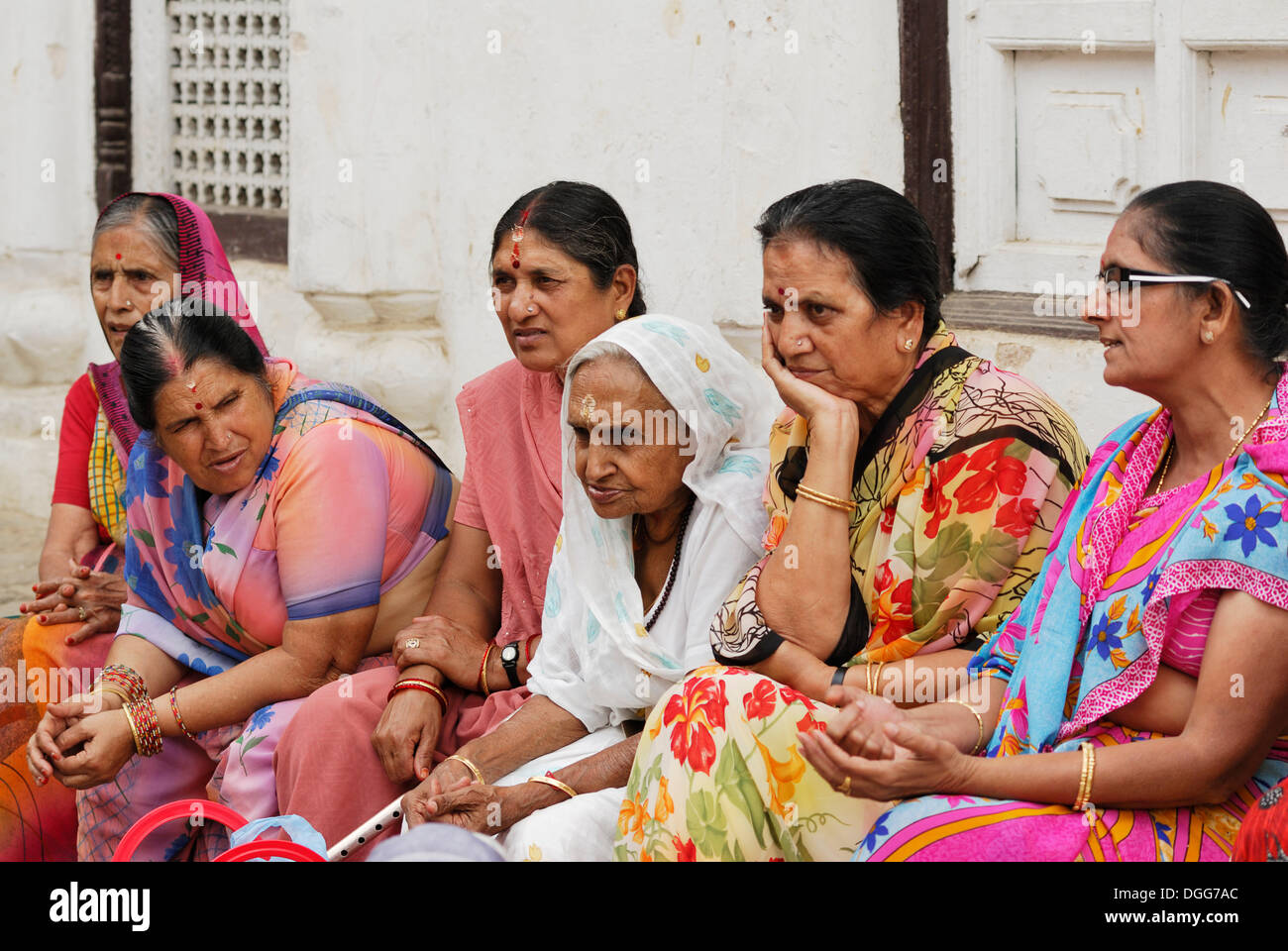 Women of nepal with traditional costumes hi-res stock photography and ...