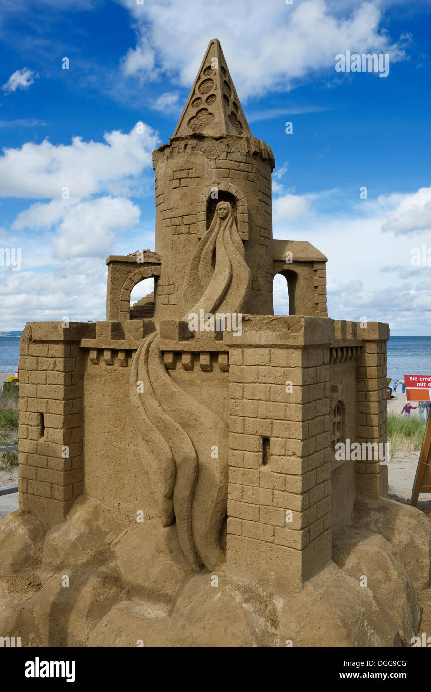 Sandcastle sand castle sculpture hi-res stock photography and images ...