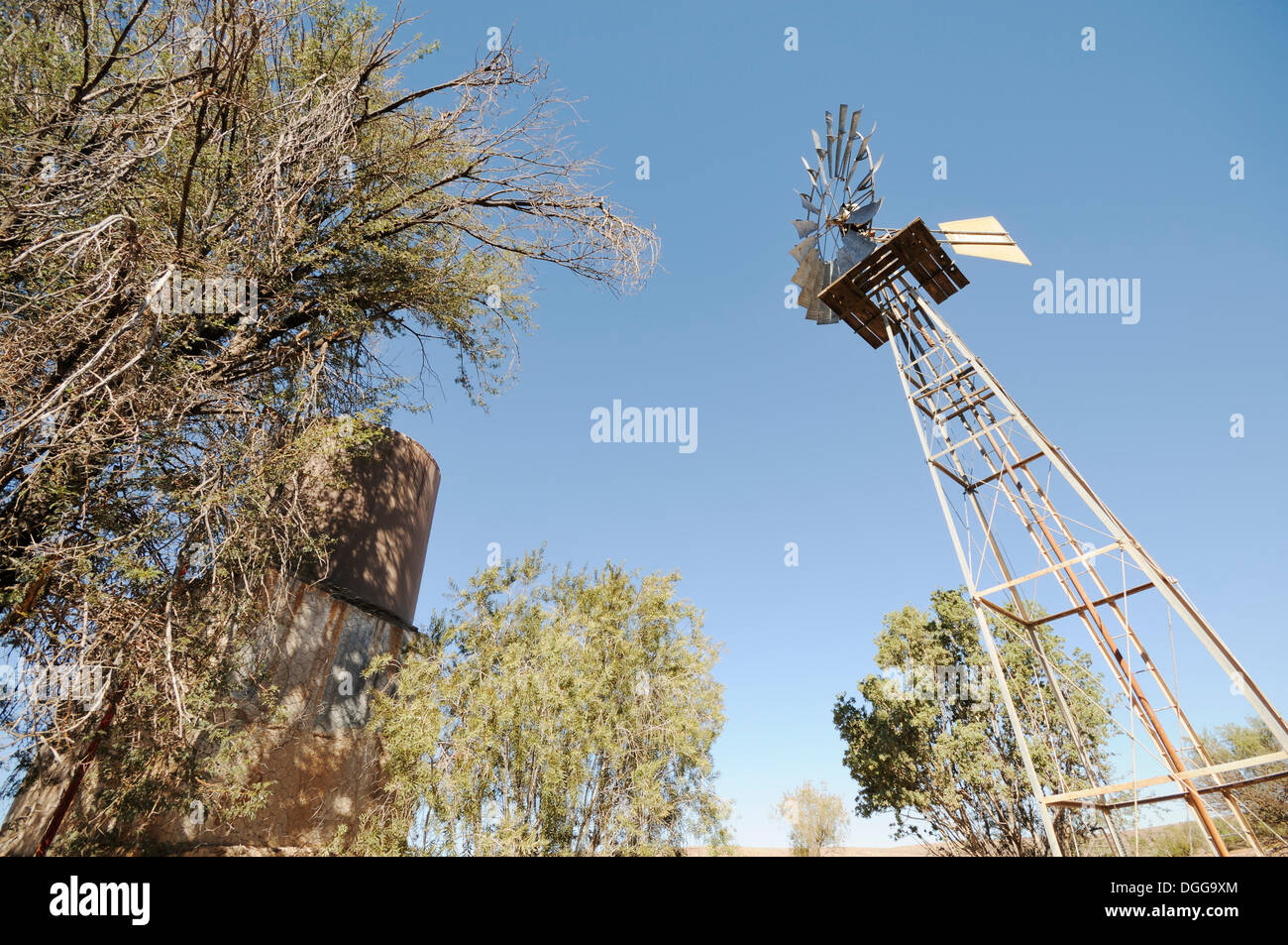 Windmill and water tank hi-res stock photography and images - Alamy