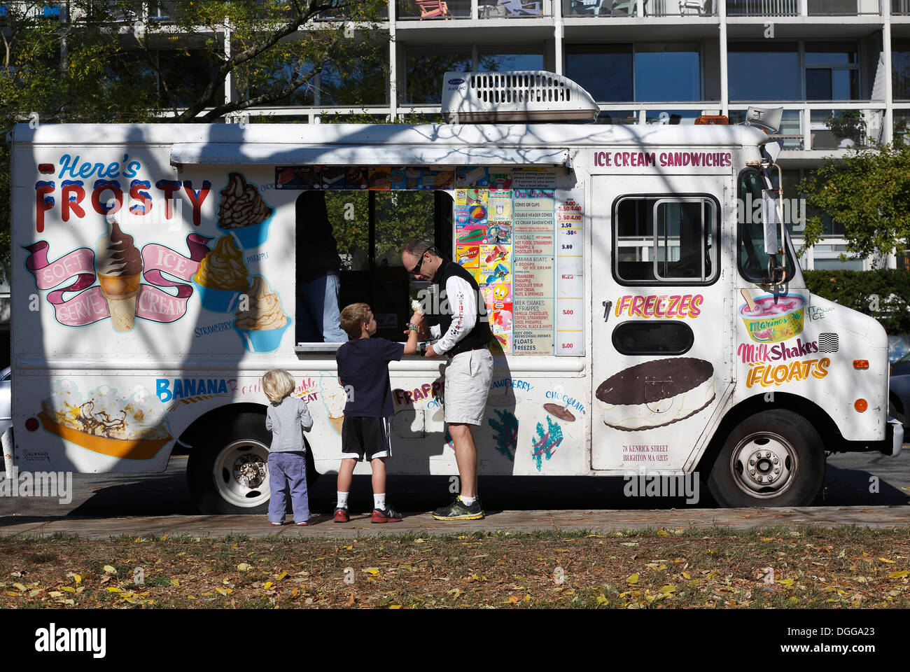 Ice cream truck ice cream hi-res stock photography and images - Alamy