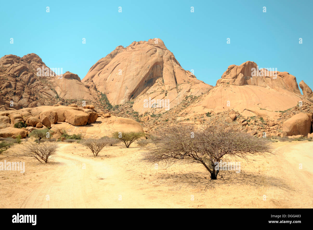 Rocky savannah hi-res stock photography and images - Alamy
