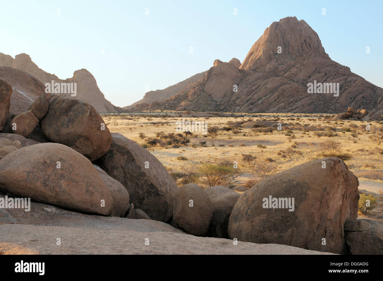 Savannah landscape with rock formations, Great Spitzkoppe Mountain and ...