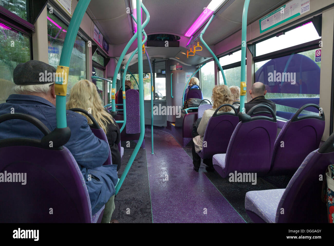 Single decker buses hi-res stock photography and images - Alamy
