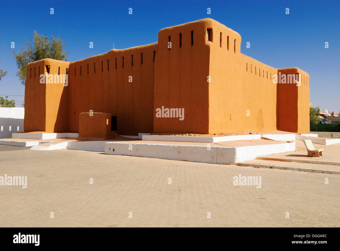 Historic adobe fort in Tamanrasset, Wilaya Tamanrasset, Algeria, Sahara ...