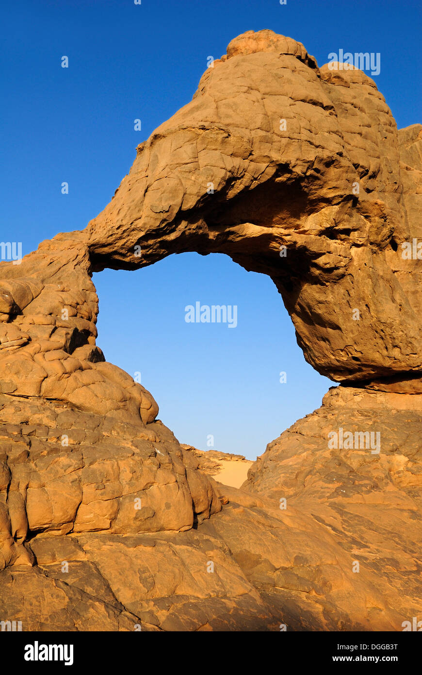 Arch formation of sandstone hi-res stock photography and images - Alamy