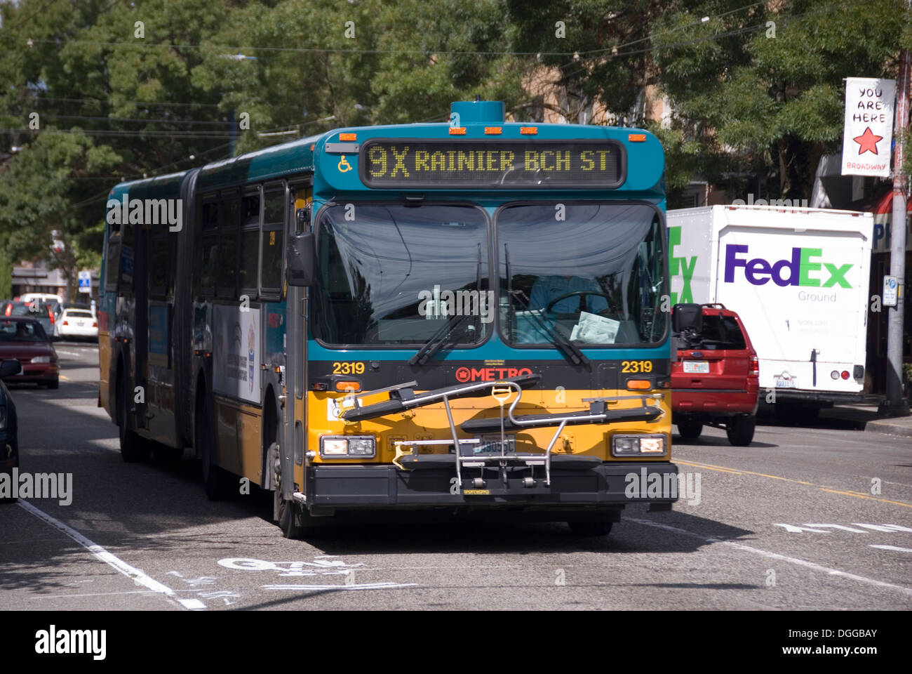Articulated bus hi-res stock photography and images - Alamy