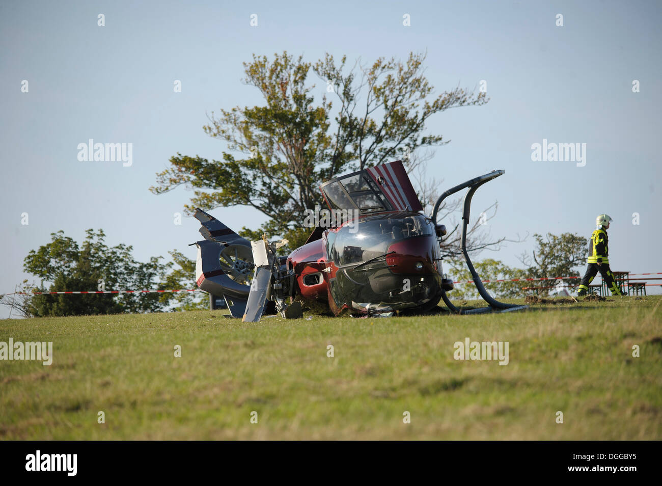 Destroyed wrecked wreck crash crashed hi-res stock photography and ...