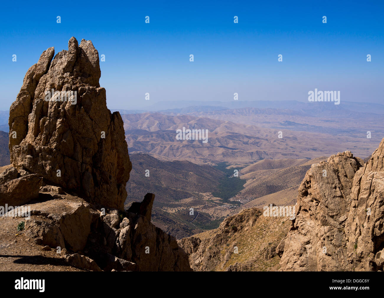 Mountain View, Paveh, Iran Stock Photo - Alamy