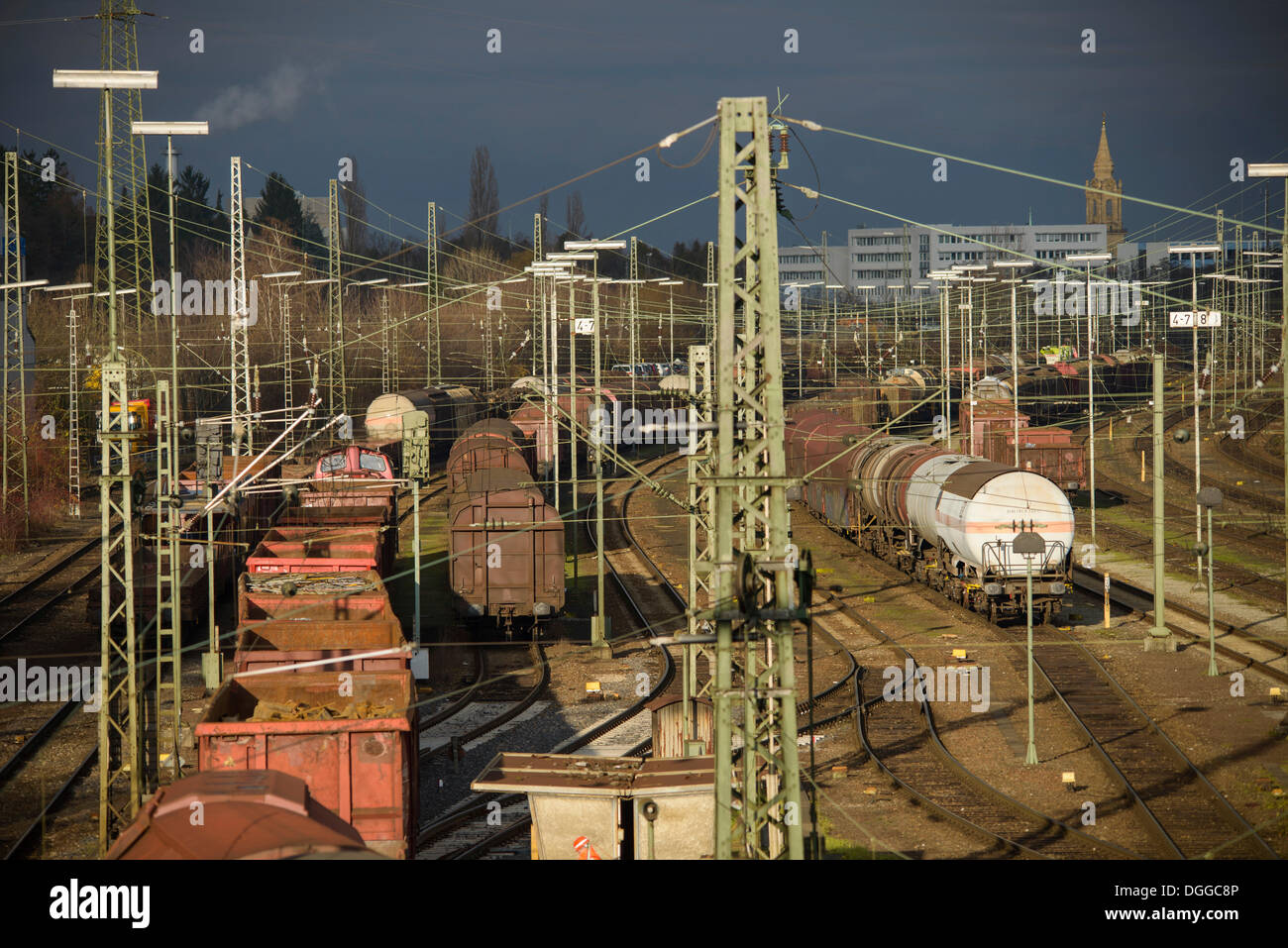 Marshaling yards hi-res stock photography and images - Alamy