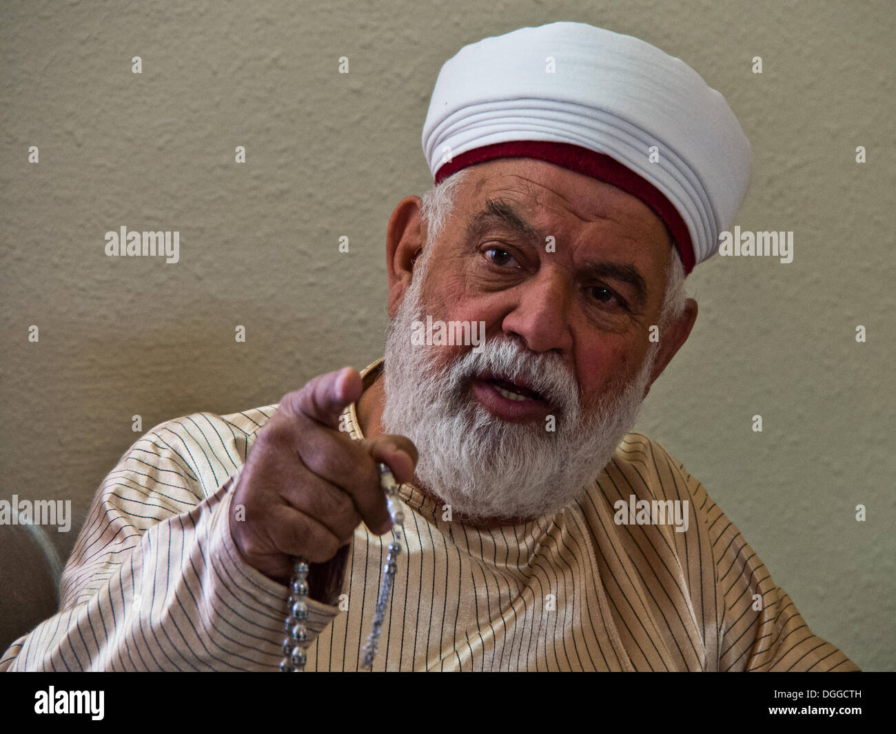 Samaritan priest hi-res stock photography and images - Alamy