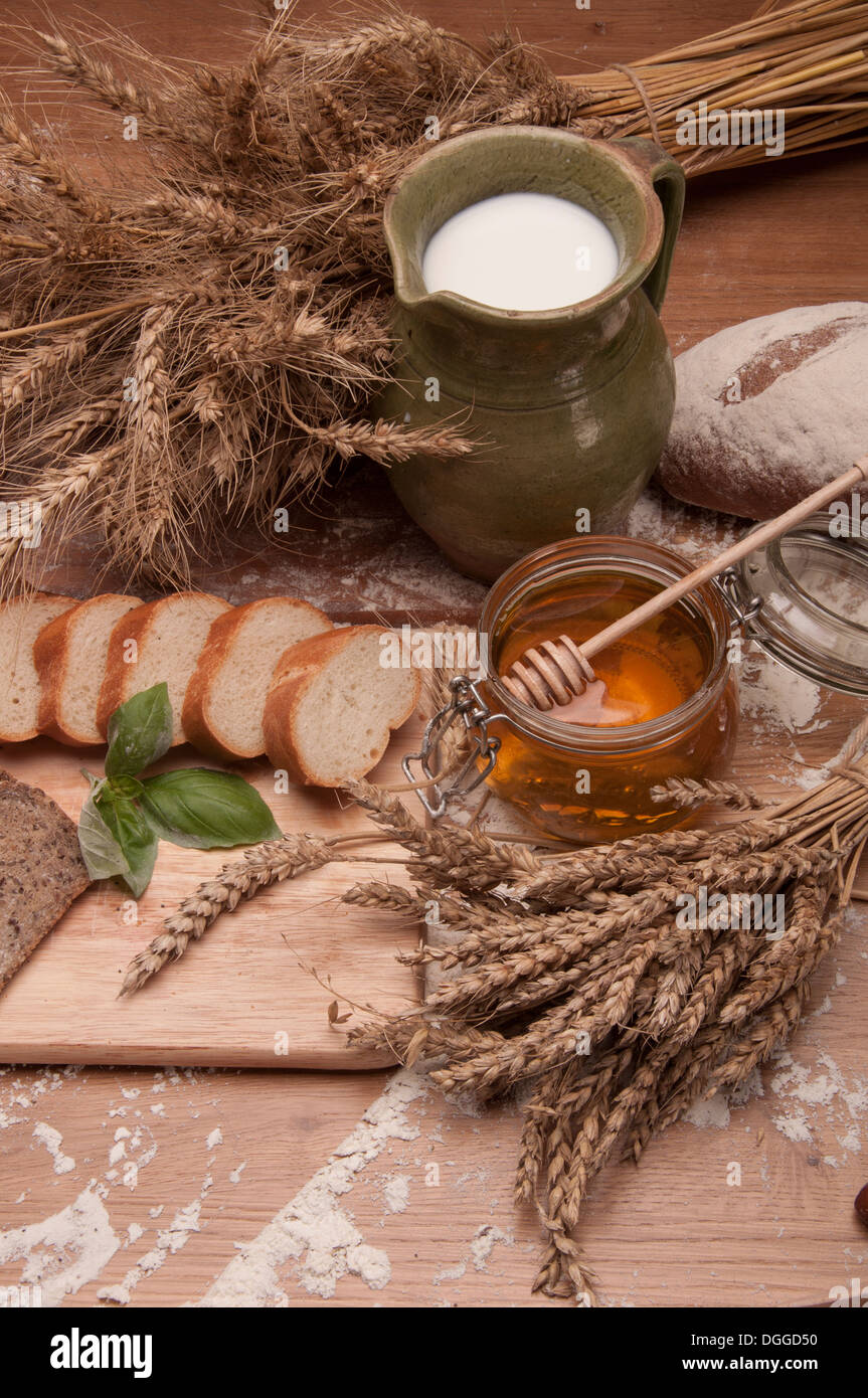 Traditional country food Stock Photo - Alamy