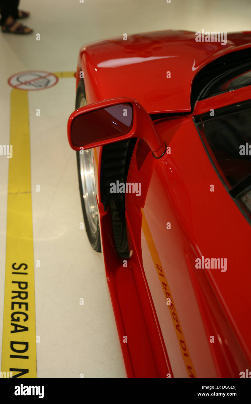 Ferrari F40 1987 Stock Photo - Alamy