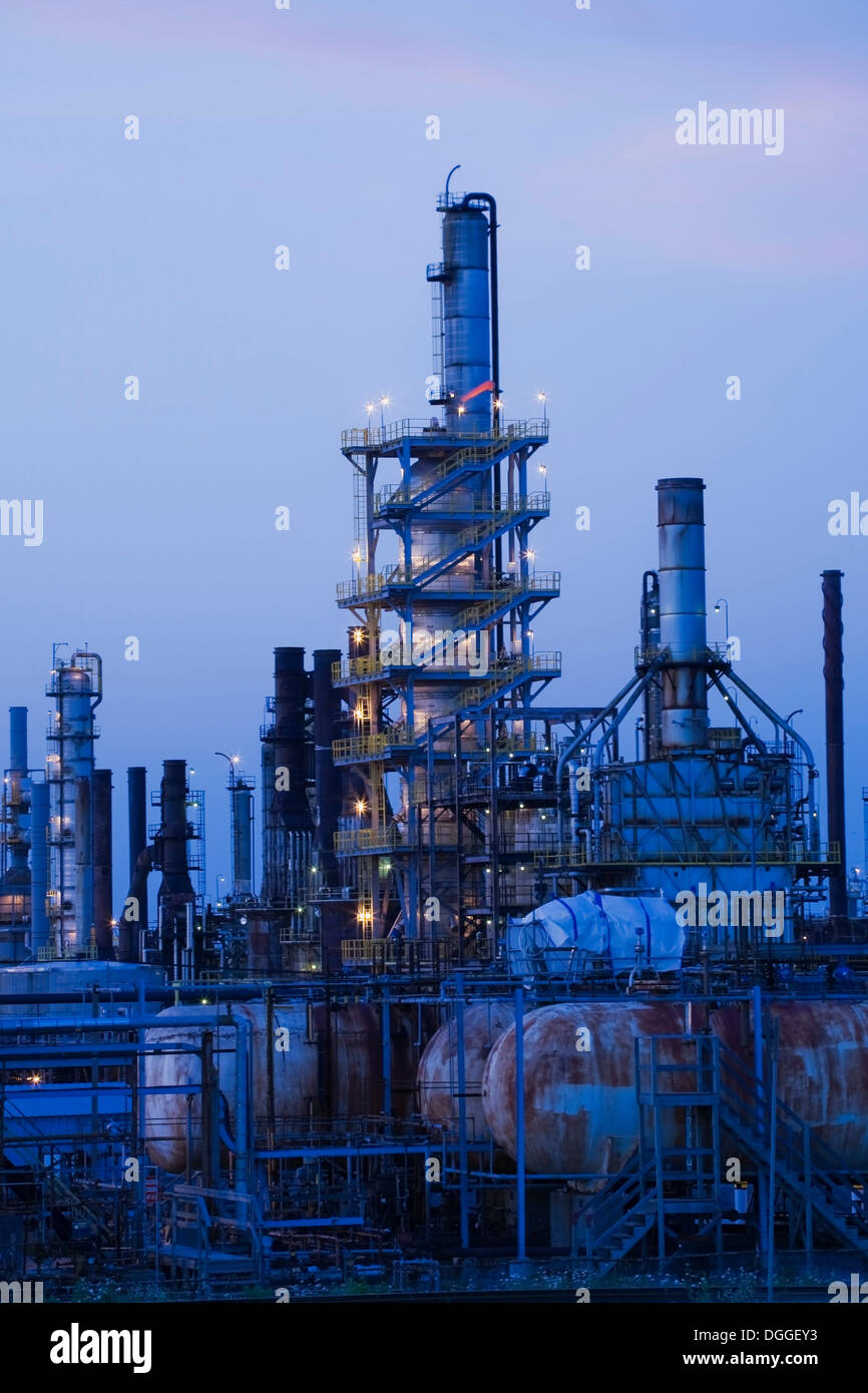 Canada Oil Refinery High Resolution Stock Photography and Images - Alamy