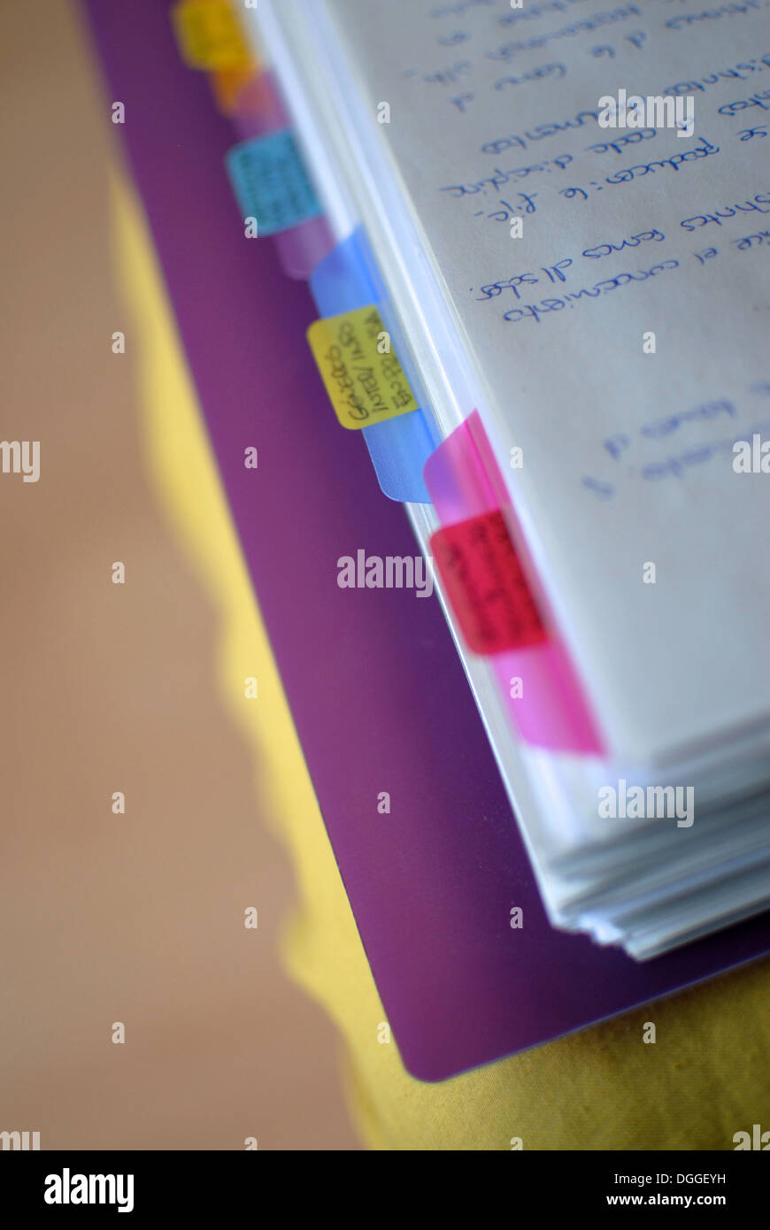 Paper separators hi-res stock photography and images - Alamy