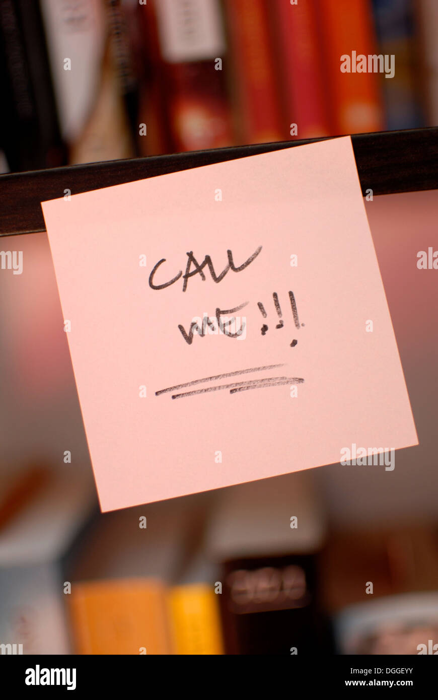 Post it note call me hi-res stock photography and images - Alamy