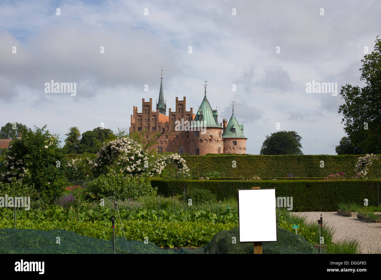 Denmark egeskov castle hi-res stock photography and images - Alamy