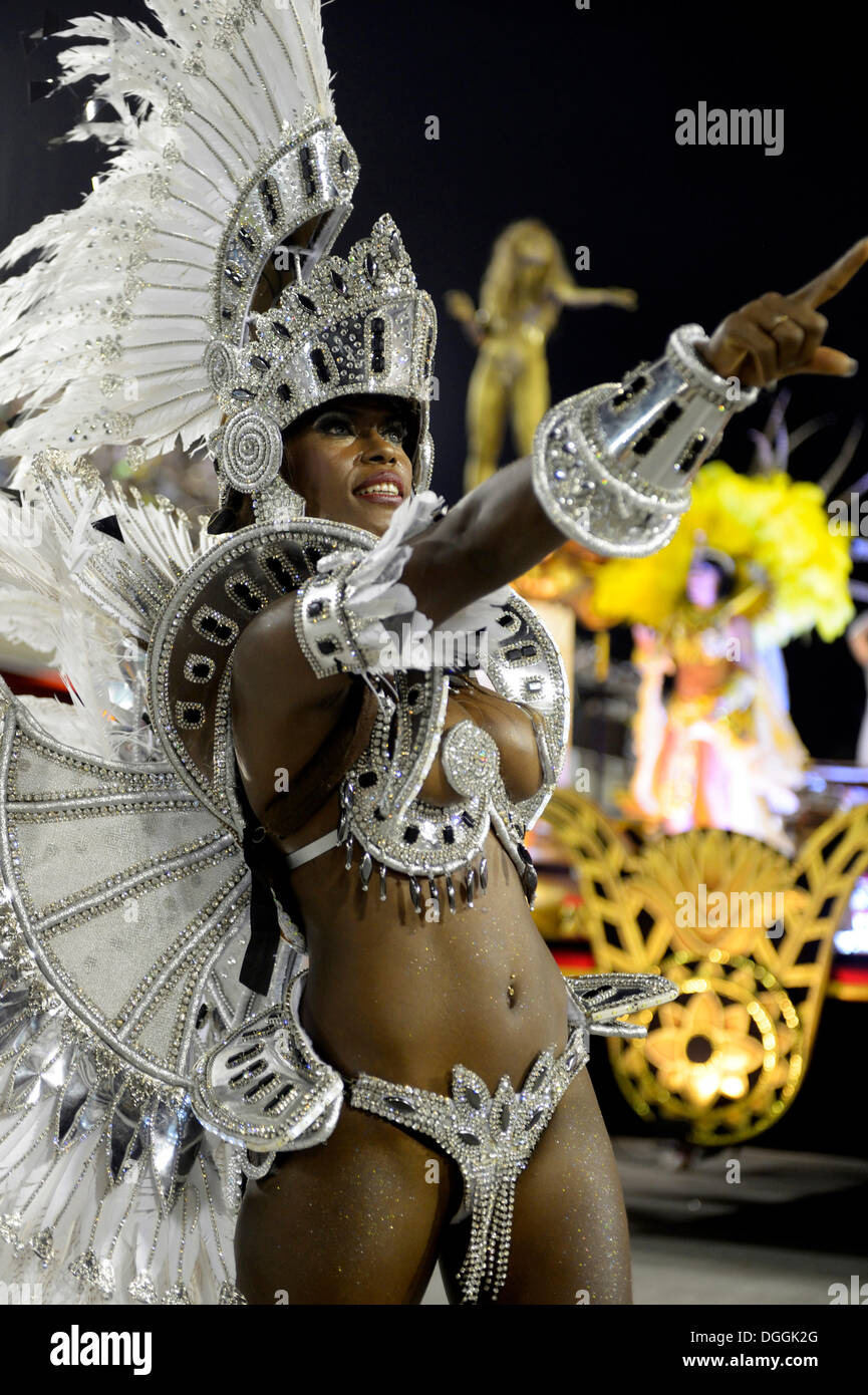 Female samba dancer, parade of the samba school Academicos do Salgueiro, Sambodromo, Rio de ...